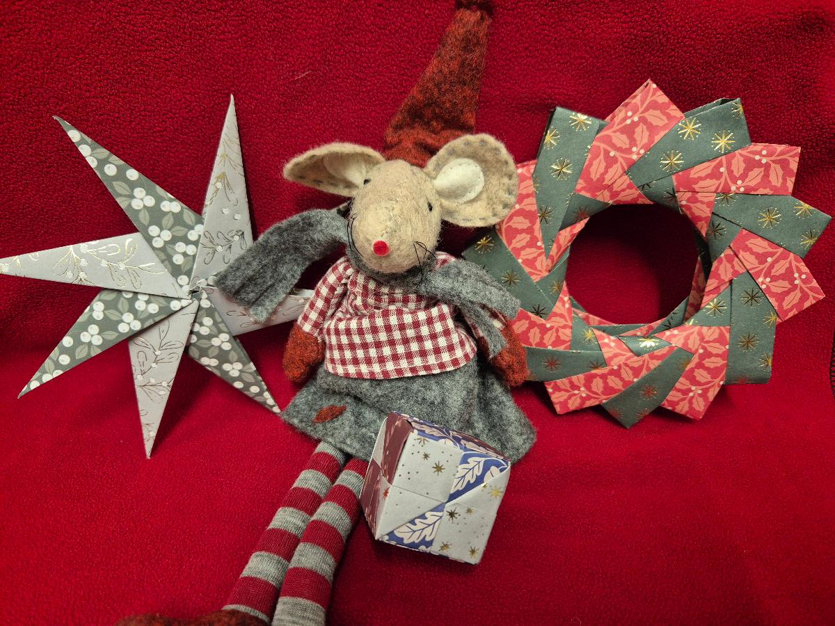 Avsluttet 2025 med matematisk juleverksted | UiT